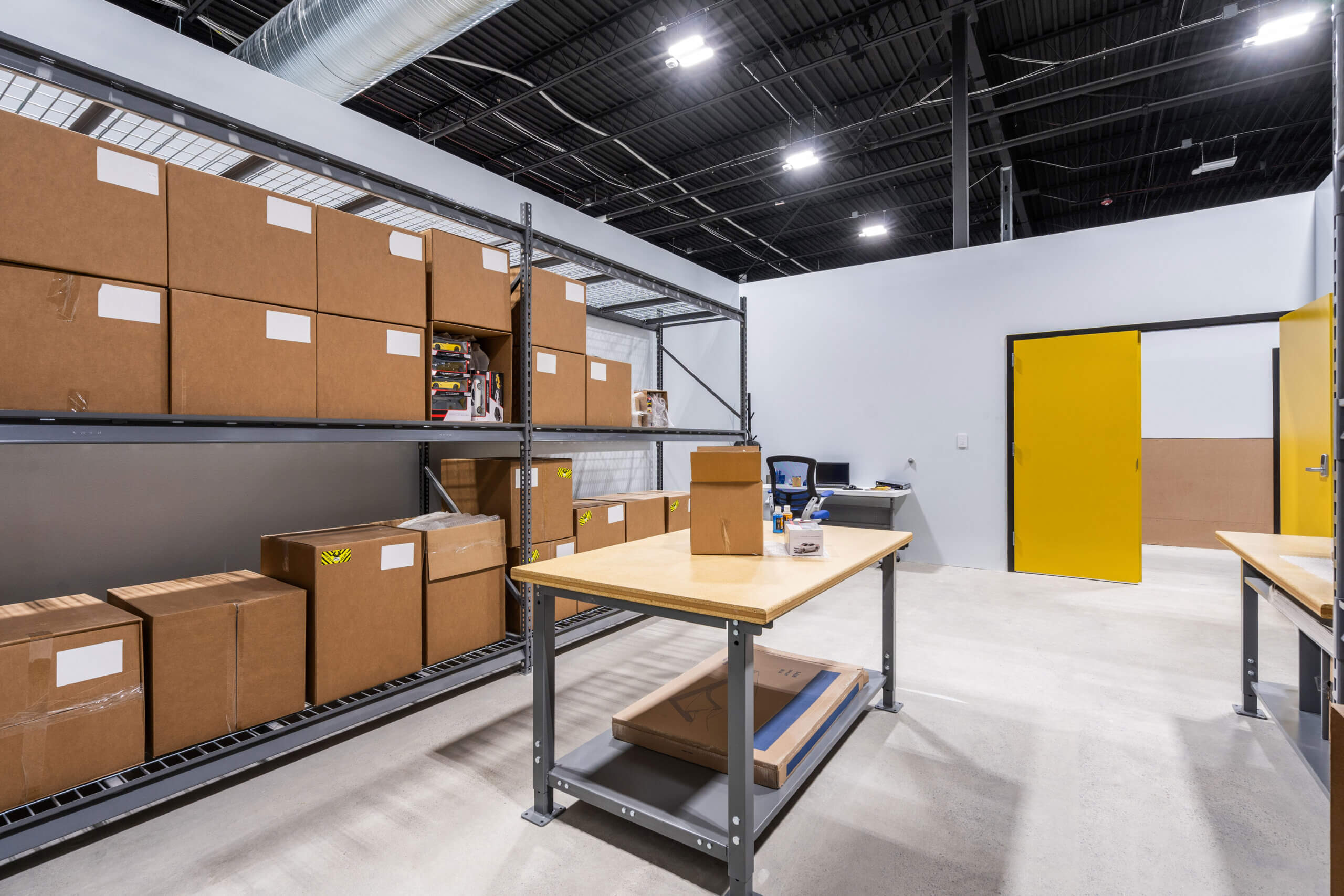 Photos - Launchbox Cowarehousing